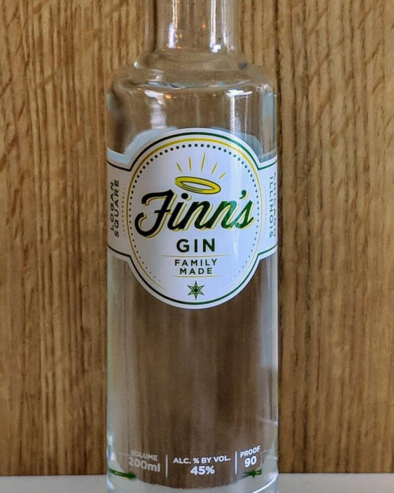 Finn's Gin from Chicago Distilling Company Review and Rating | the GIN ...